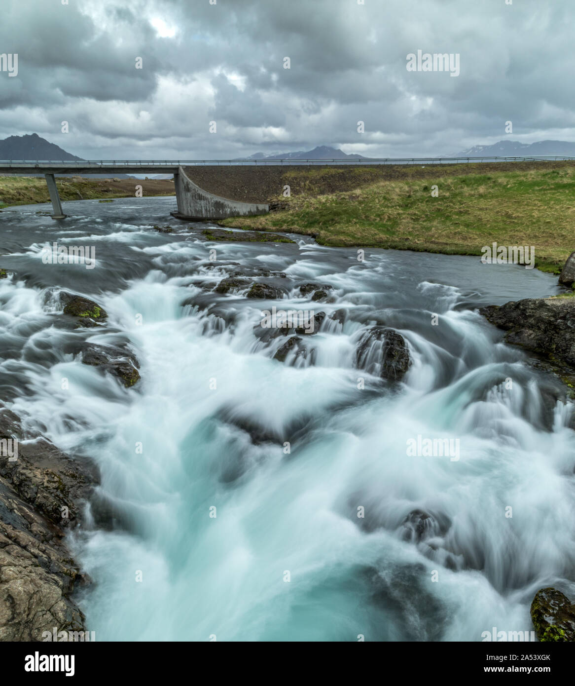 Vertical shot rushing river hi-res stock photography and images - Alamy