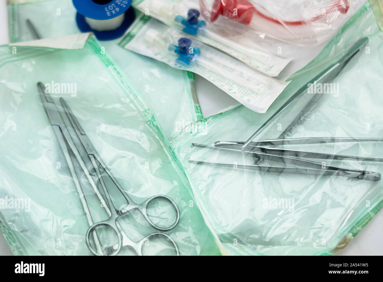 Hospital tools surgical set hi-res stock photography and images - Alamy