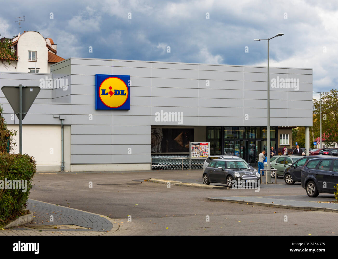 Lidl in poland hi-res stock photography and images - Alamy