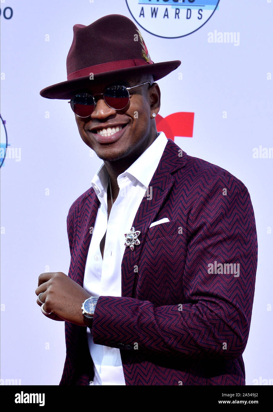 Los Angeles, United States. 17th Oct, 2019. Singer Ne-Yo arrives for ...