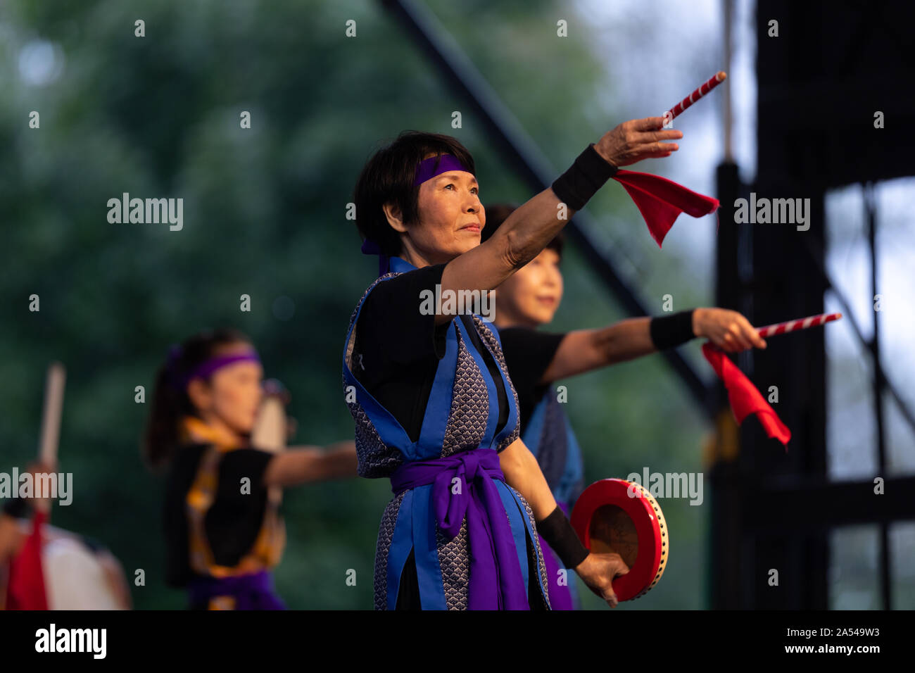 Eisa dancer hi-res stock photography and images - Alamy