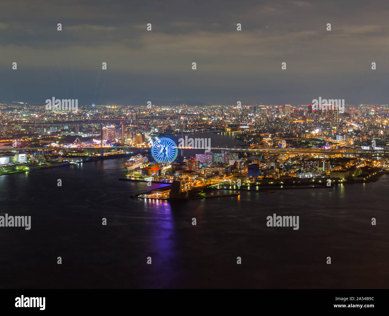 Osaka cityscape beautiful night view of Osaka Bay in Osaka, Japan. view ...