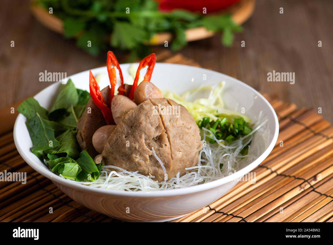 bakso. indonesian meatball served with soup and noodle Stock Photo - Alamy