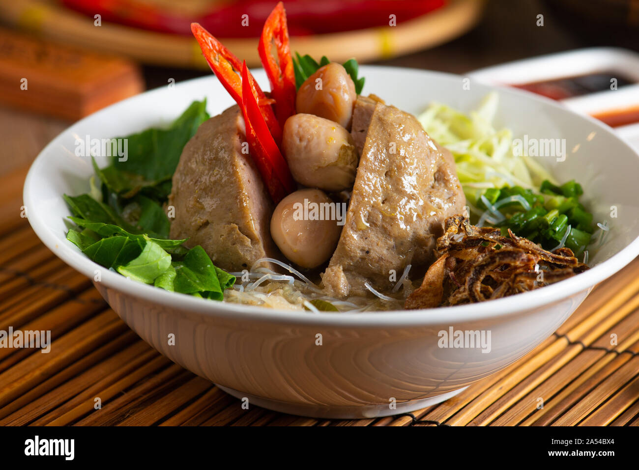 bakso. indonesian meatball served with soup and noodle Stock Photo - Alamy