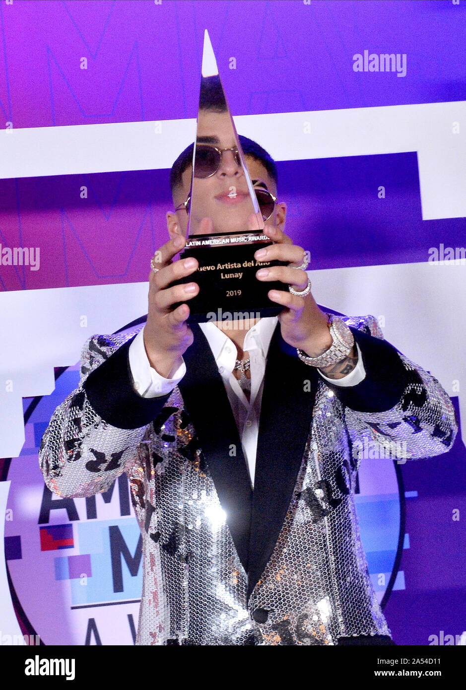 Los Angeles, United States. 17th Oct, 2019. Singer Lunay appears ...