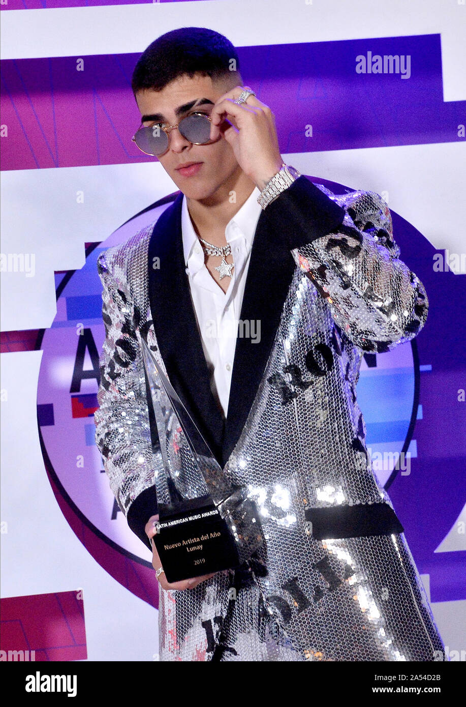 Los Angeles, United States. 17th Oct, 2019. Singer Lunay appears ...