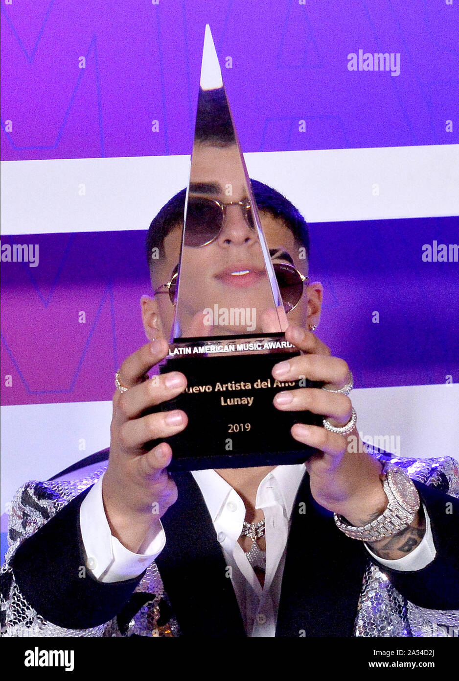 Los Angeles, United States. 17th Oct, 2019. Singer Lunay appears ...