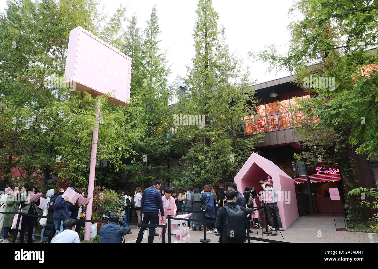 18th Oct, 2019. BTS pop-up store opens Fans form a long queue to enter ...