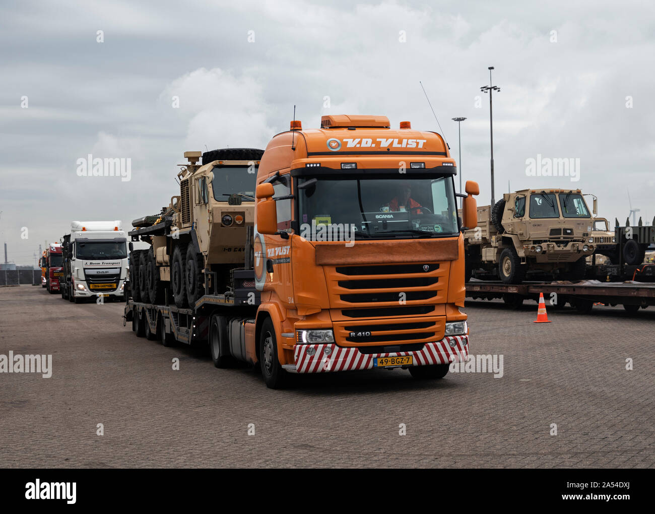 Multiple modes of transportation hi-res stock photography and images ...