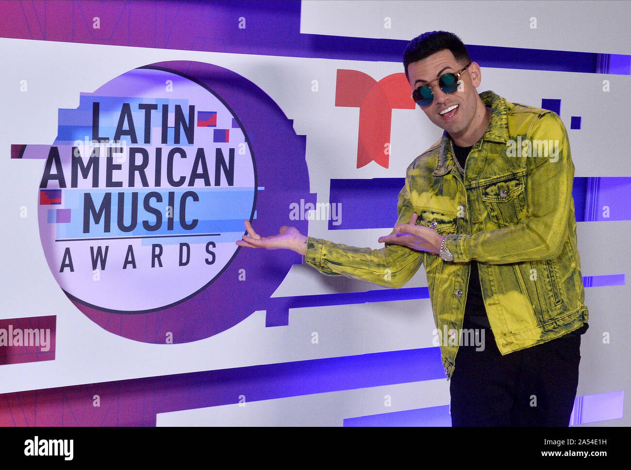 Los Angeles, United States. 17th Oct, 2019. Musical artist Lenier ...