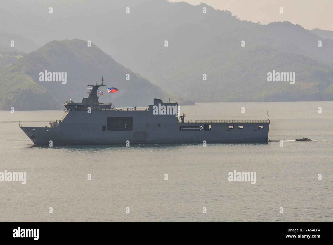 MANILA BAY (Oct. 12, 2019) The Philippine Navy ship BRP Davao Del Sur ...