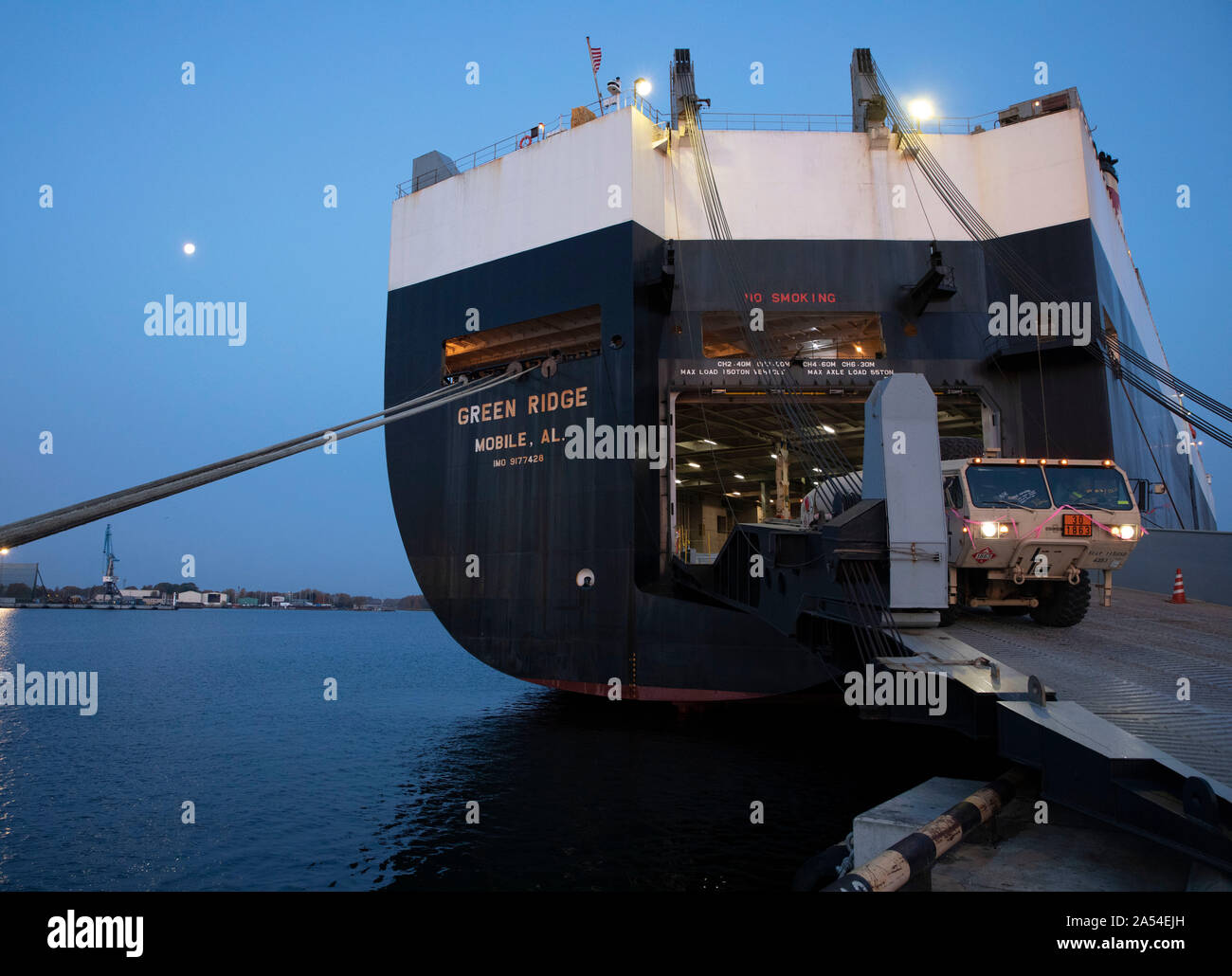 Resolve earl hi-res stock photography and images - Alamy