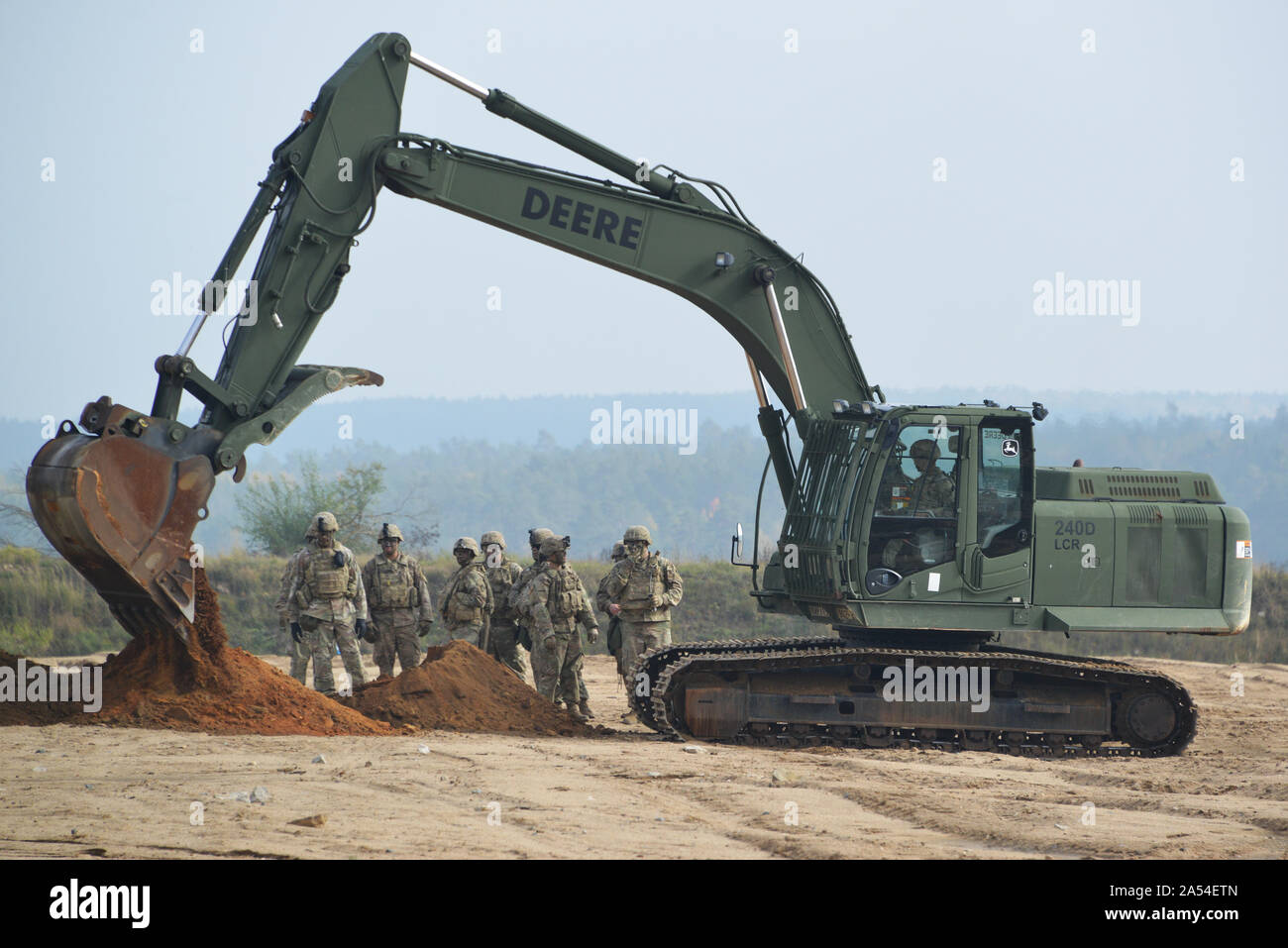 U.S. Soldiers with 902nd Engineer Construction Company, 15th Engineer ...