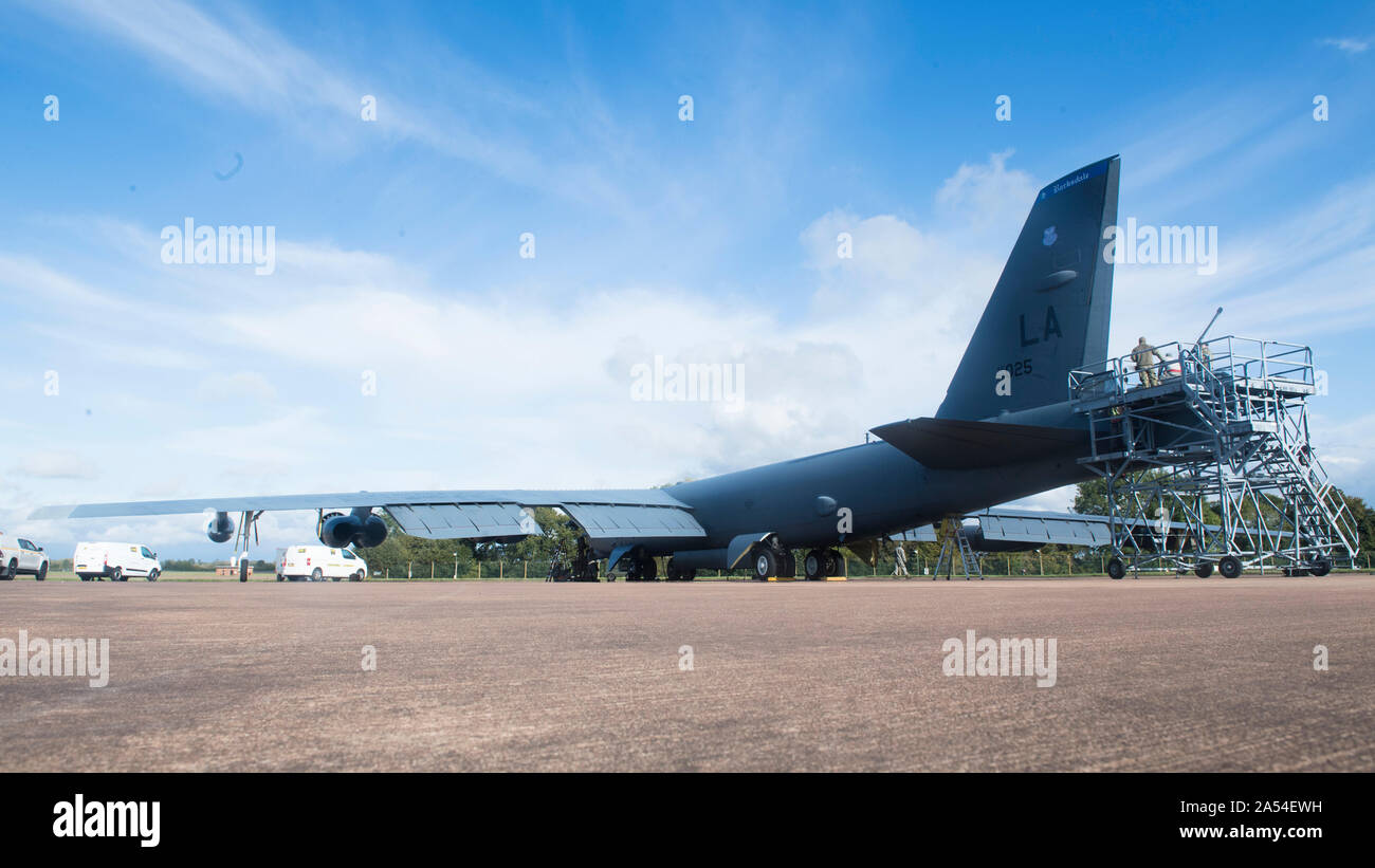 Raf maintenance unit hi-res stock photography and images - Alamy
