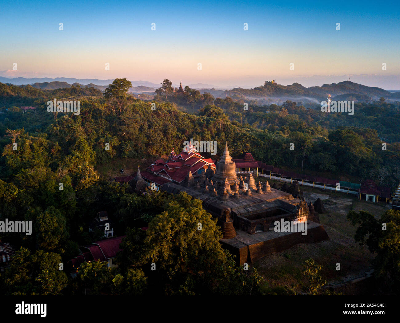 Shittaung paya temple hi-res stock photography and images - Alamy