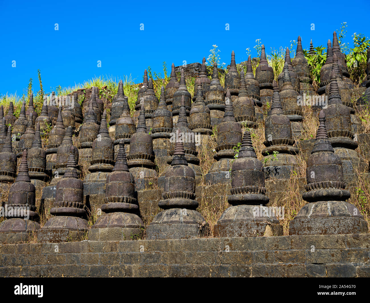 Thaung hi-res stock photography and images - Alamy