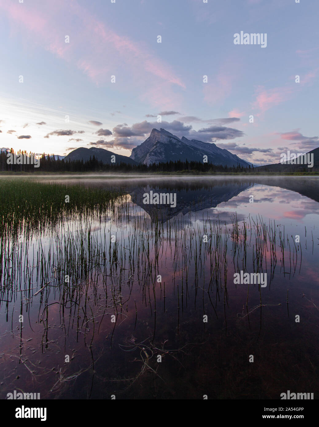 Sunrise sunset transition hi-res stock photography and images - Alamy