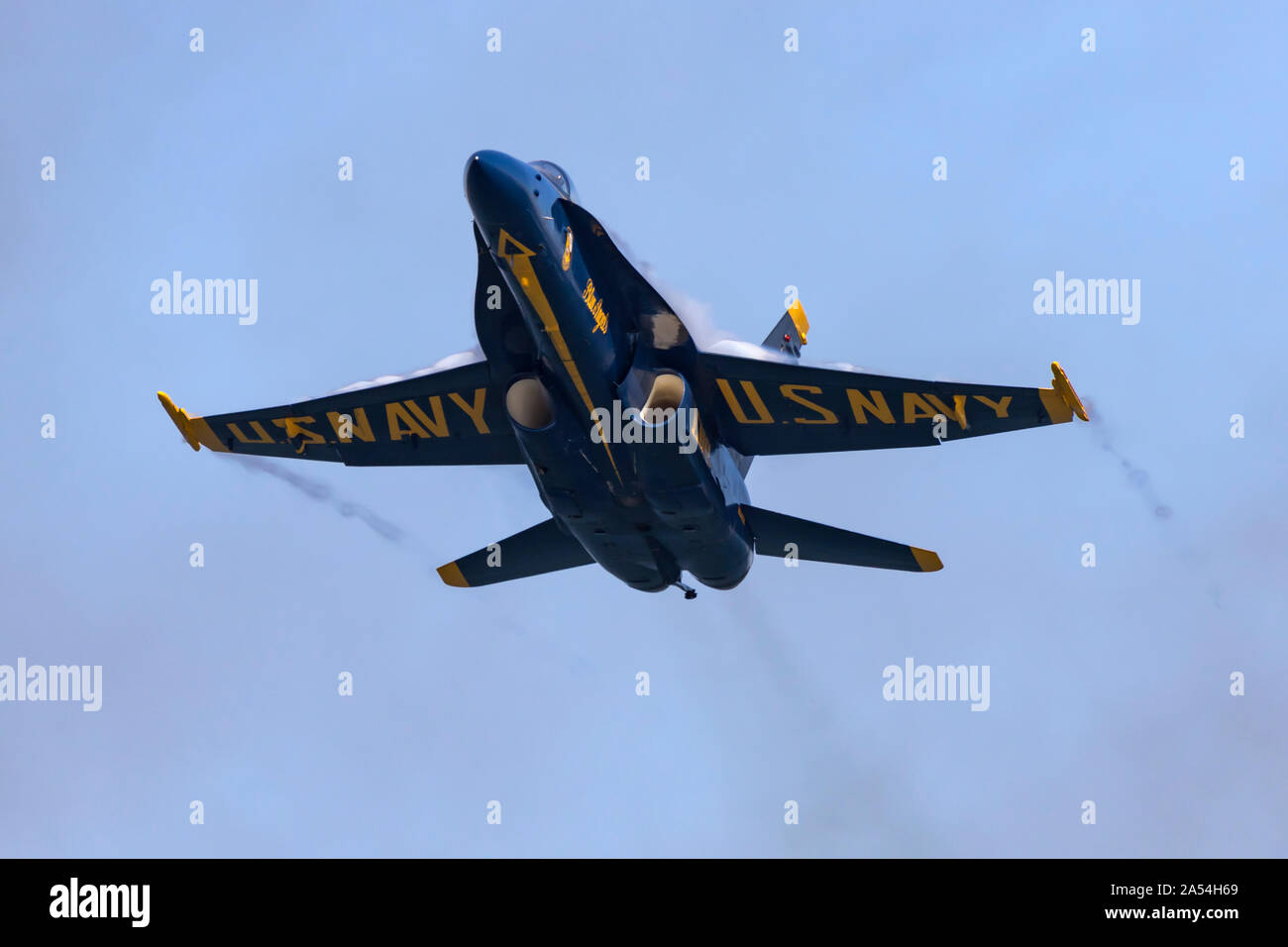 F 18 hornet hi-res stock photography and images - Alamy
