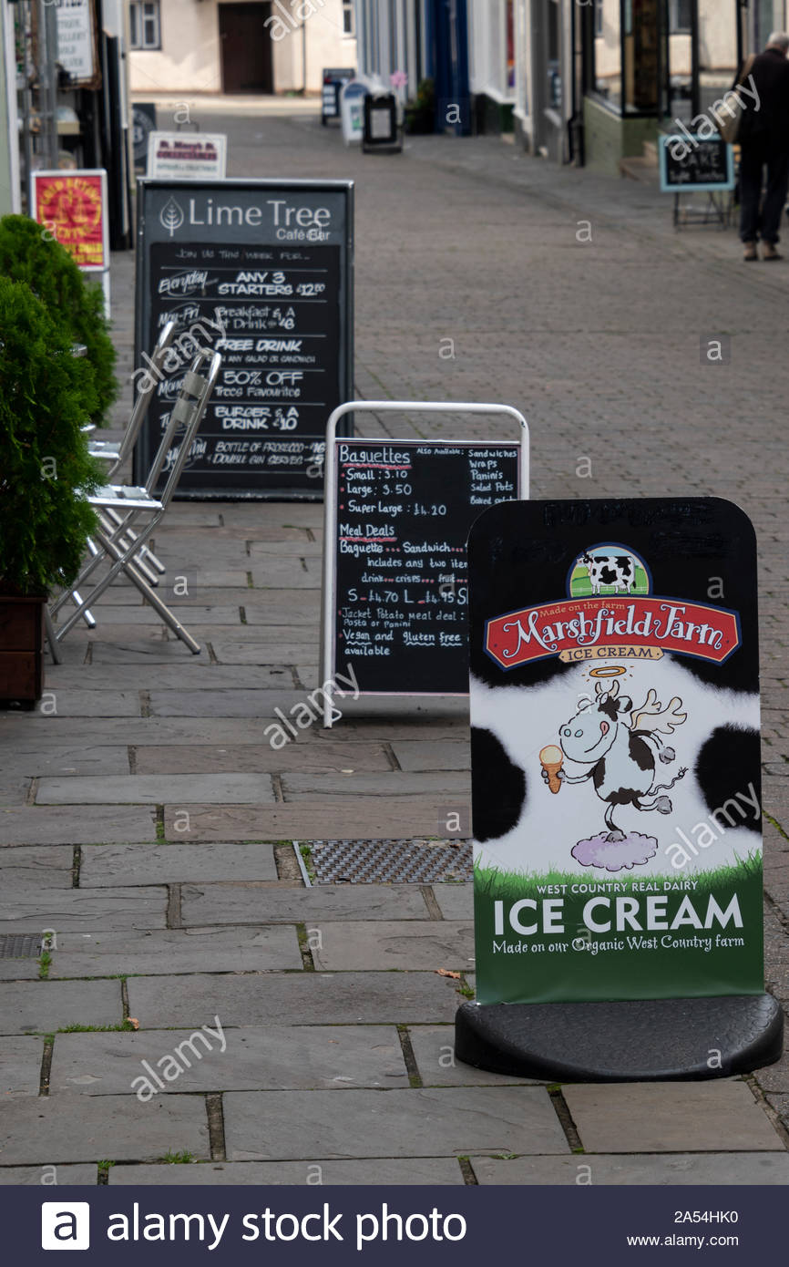 Ice Cream Signs High Resolution Stock Photography and Images - Alamy