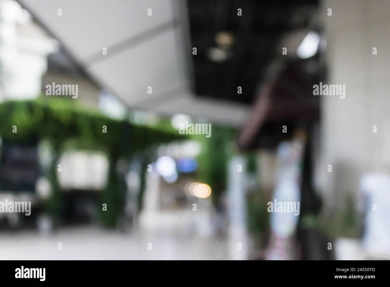 Exterior office window blur hi-res stock photography and images - Alamy