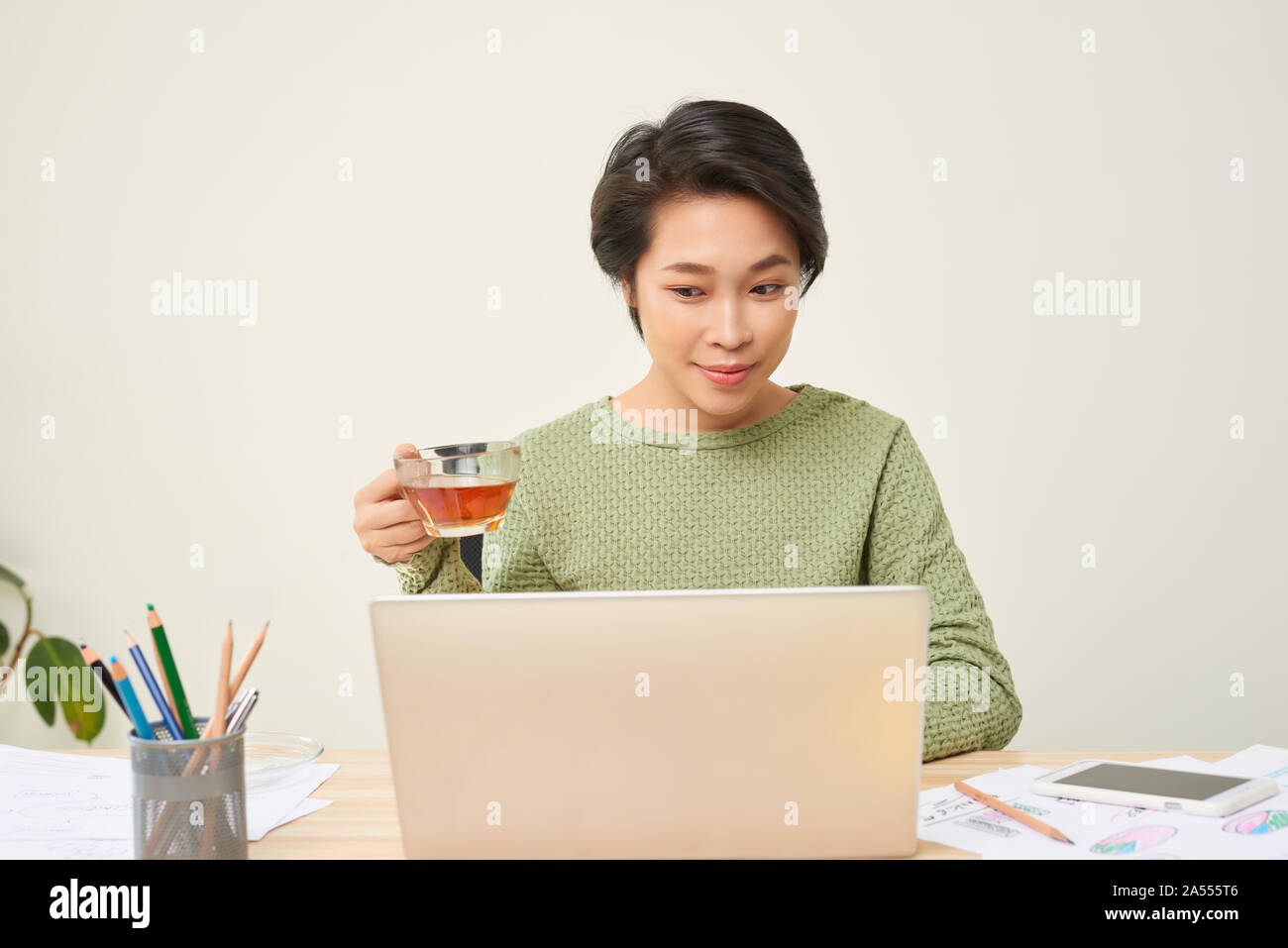 On a tea break hi-res stock photography and images - Alamy