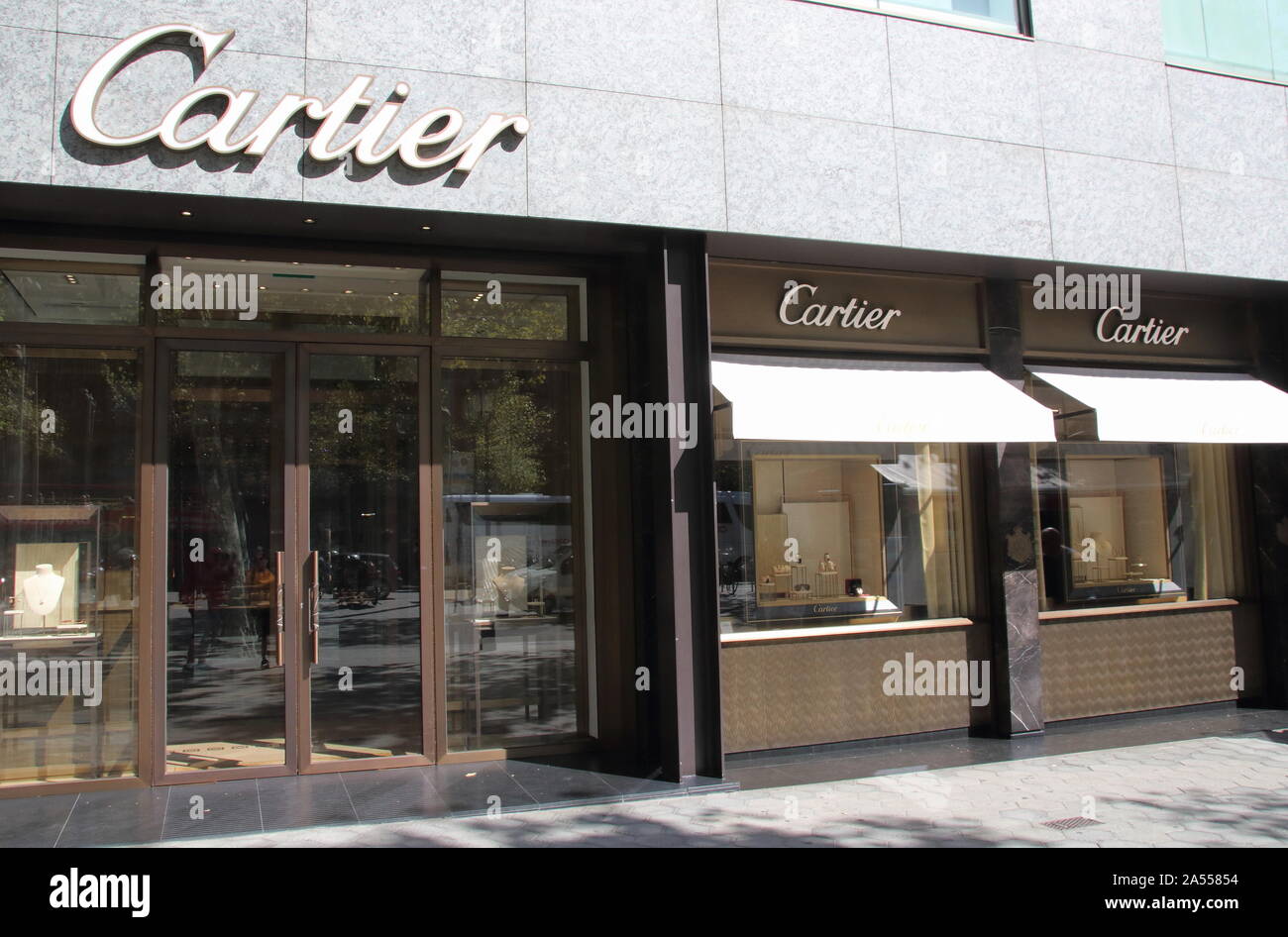 Cartier Jewellers store seen in Barcelona Stock Photo - Alamy