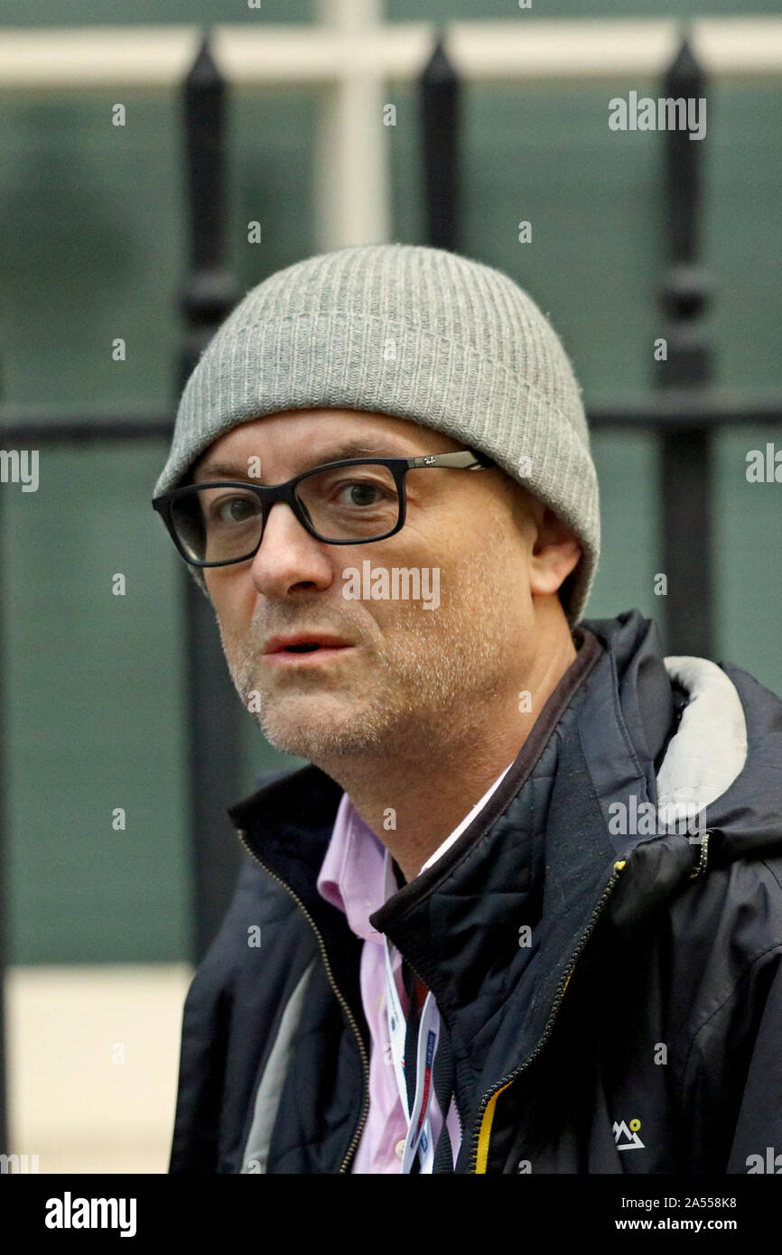 Dominic Cummings arrives in Downing Street, London Stock Photo - Alamy