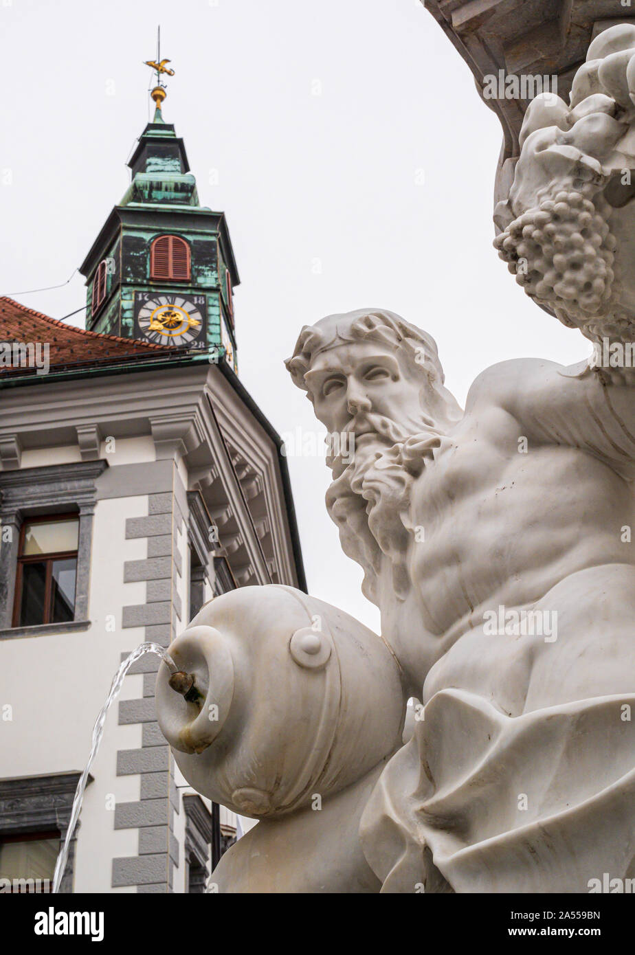 Town hall statue hi-res stock photography and images - Alamy