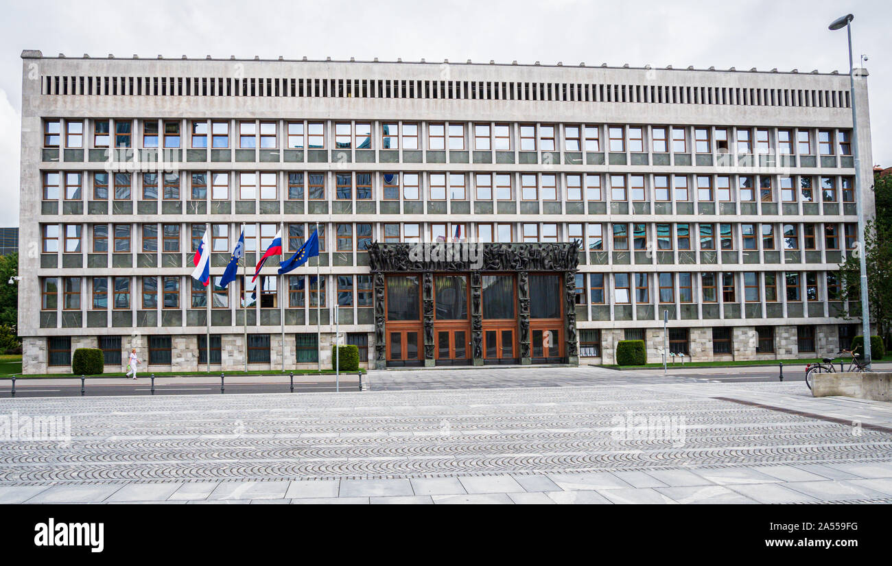 Trg republike ljubljana hi-res stock photography and images - Alamy