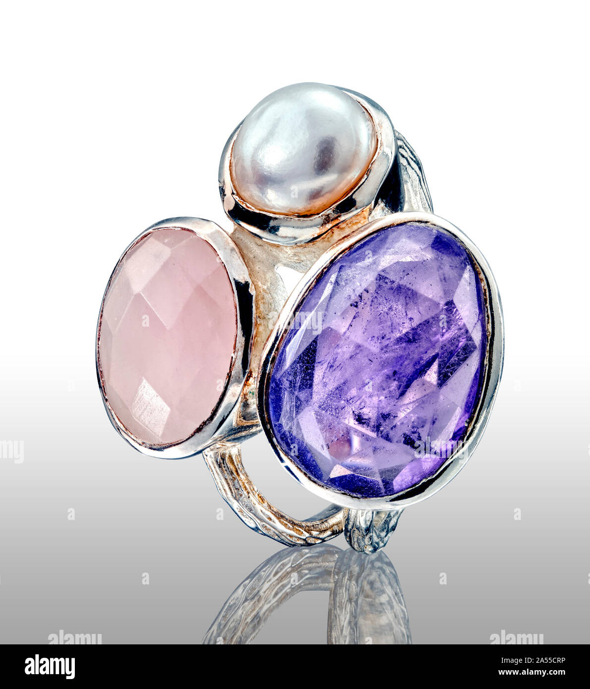 Golden ring with gemstone isolated on white background. with clipping ...