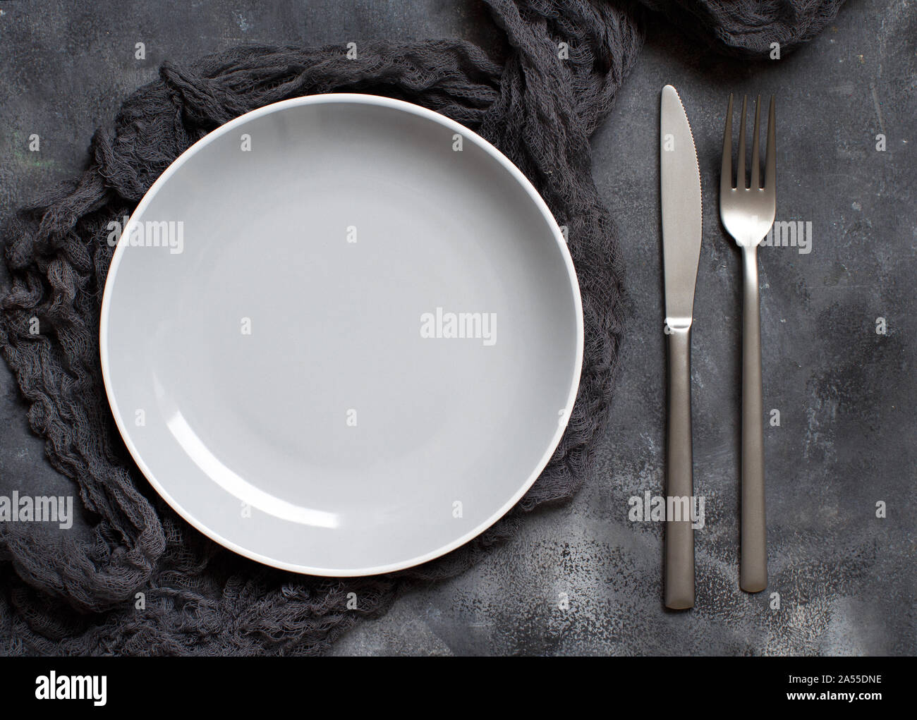 Grey plate hi-res stock photography and images - Alamy