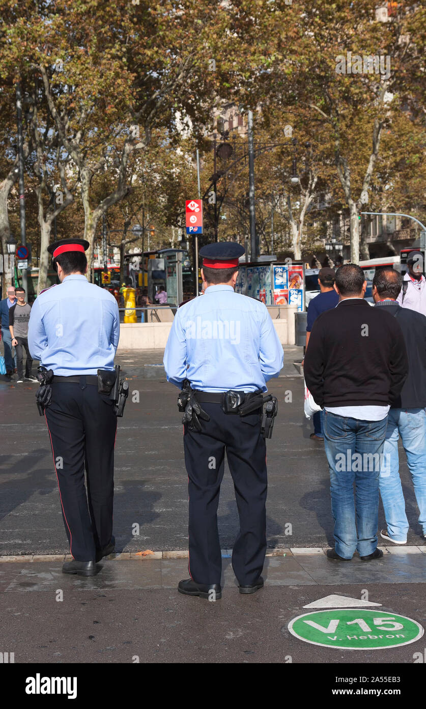Pickpockets barcelona hi-res stock photography and images - Alamy