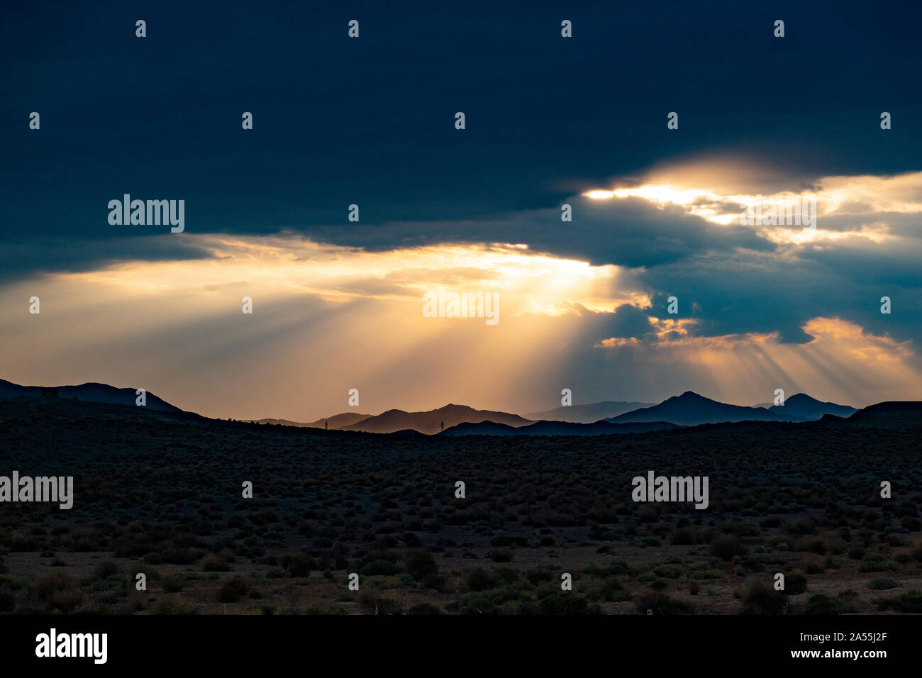 Iran isfahan landscape hi-res stock photography and images - Alamy