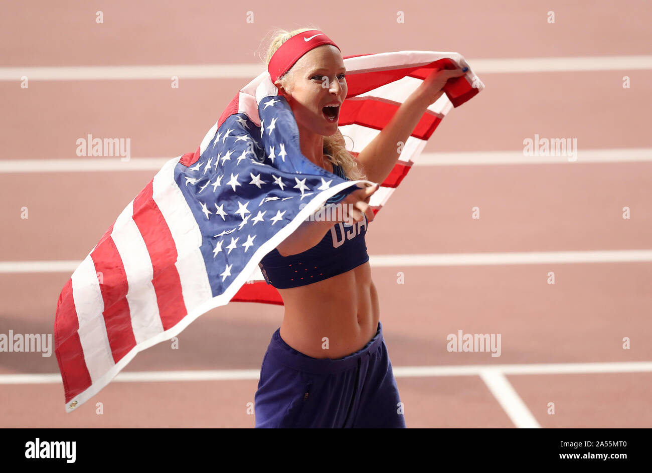 USA's Sandi Morris celebrates after winning silver in the Women's Pole ...