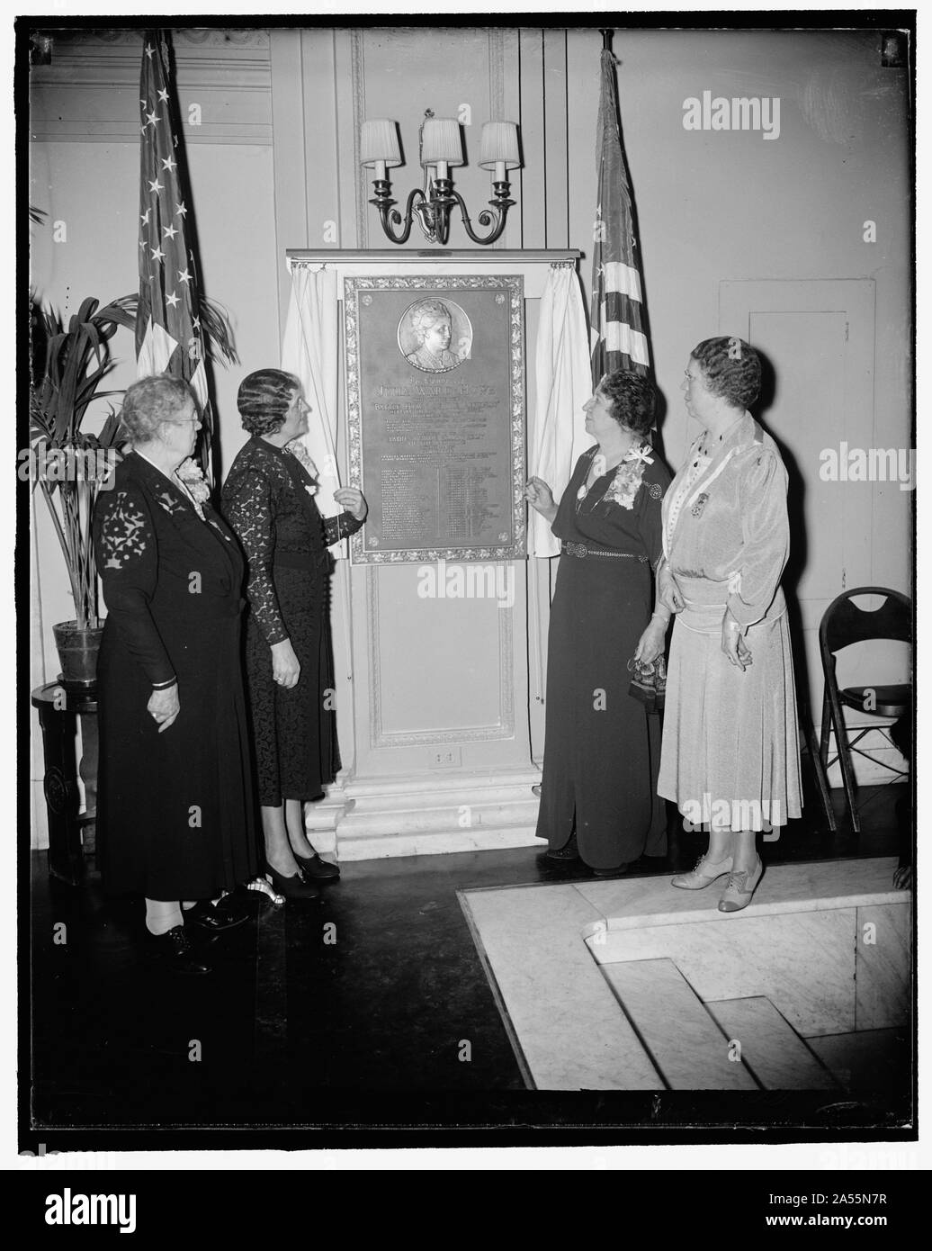 Plaque dedication Cut Out Stock Images & Pictures - Alamy