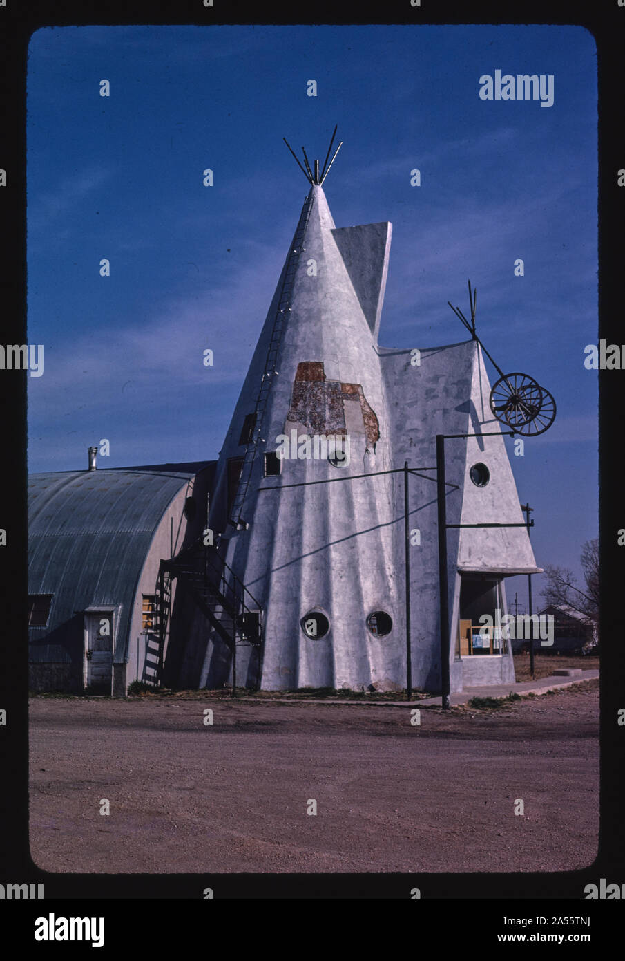 Boy scout building hi-res stock photography and images - Alamy