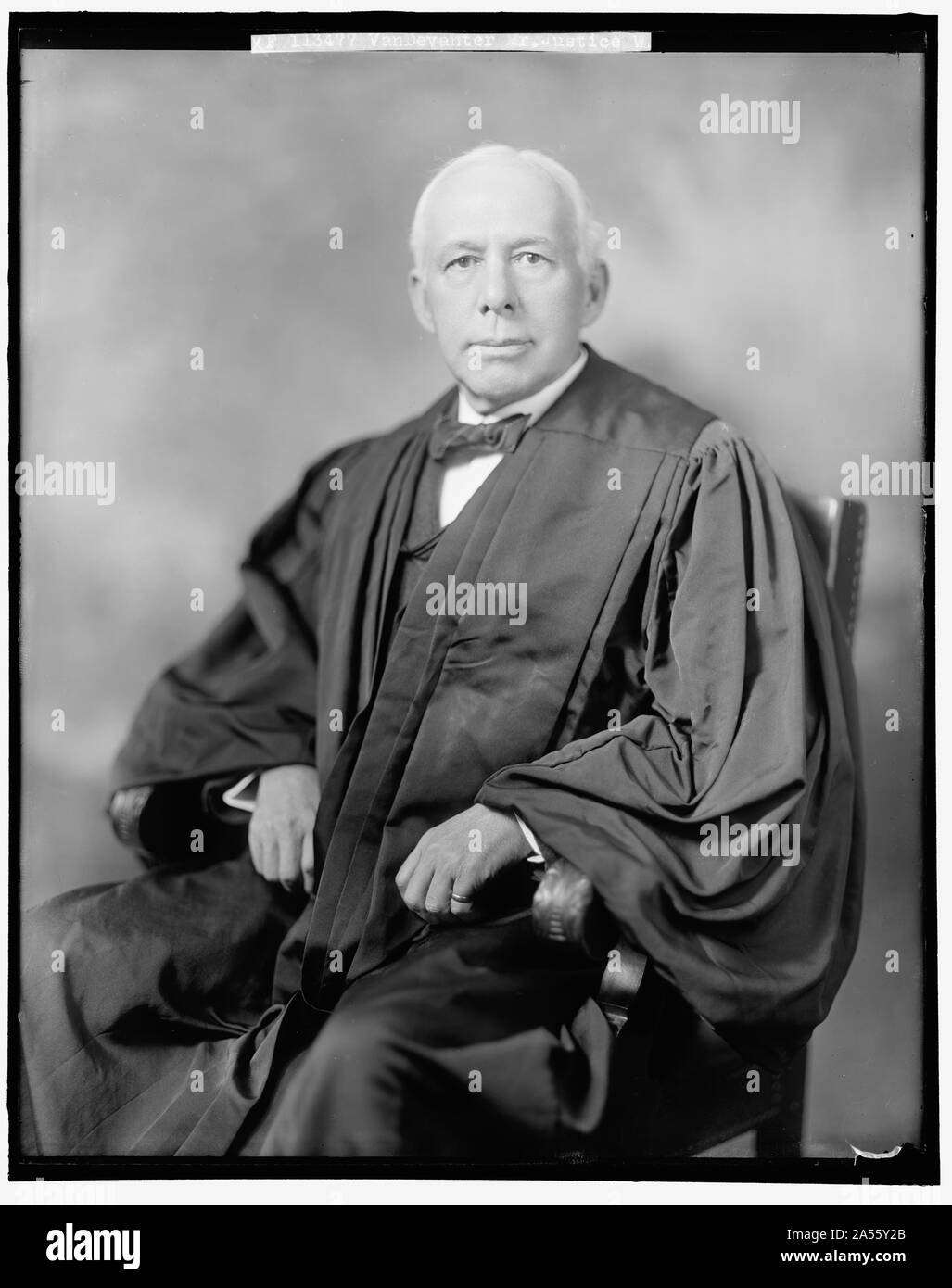 Washington supreme court justice Cut Out Stock Images & Pictures - Alamy