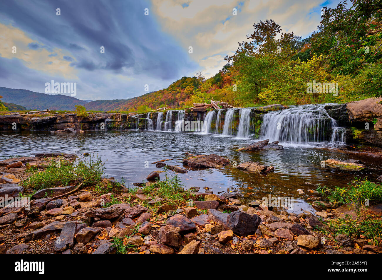 Sandstone Falls in West Virginia with fall colors Stock Photo - Alamy