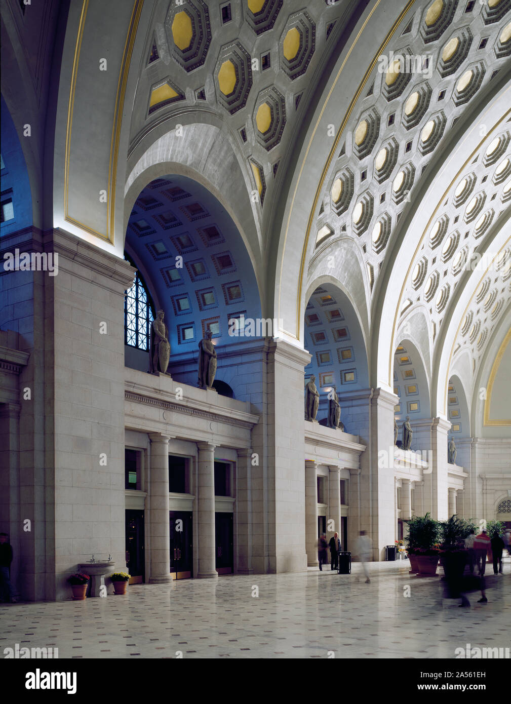 Vaulted ceiling and Main Hall in Washington's Union Station following a ...