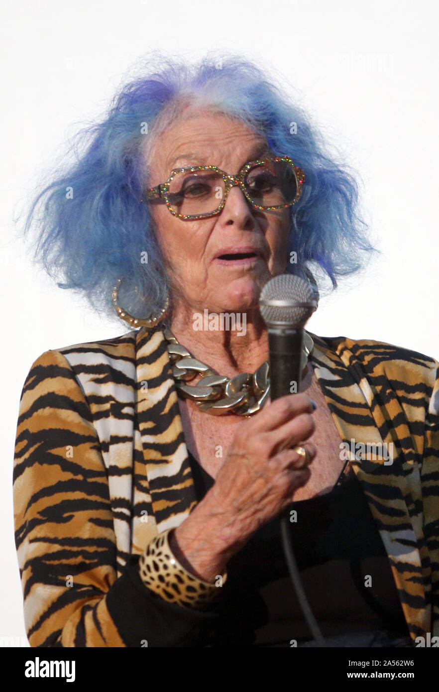 Beverly Hills, Ca. 17th Oct, 2019. Roberta, at the LA Woman Rising ...