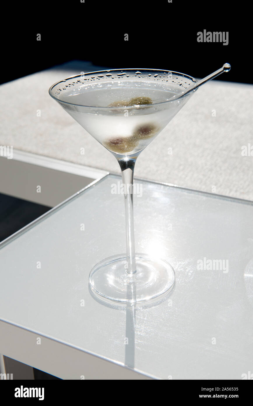 Pool side table hi-res stock photography and images - Alamy