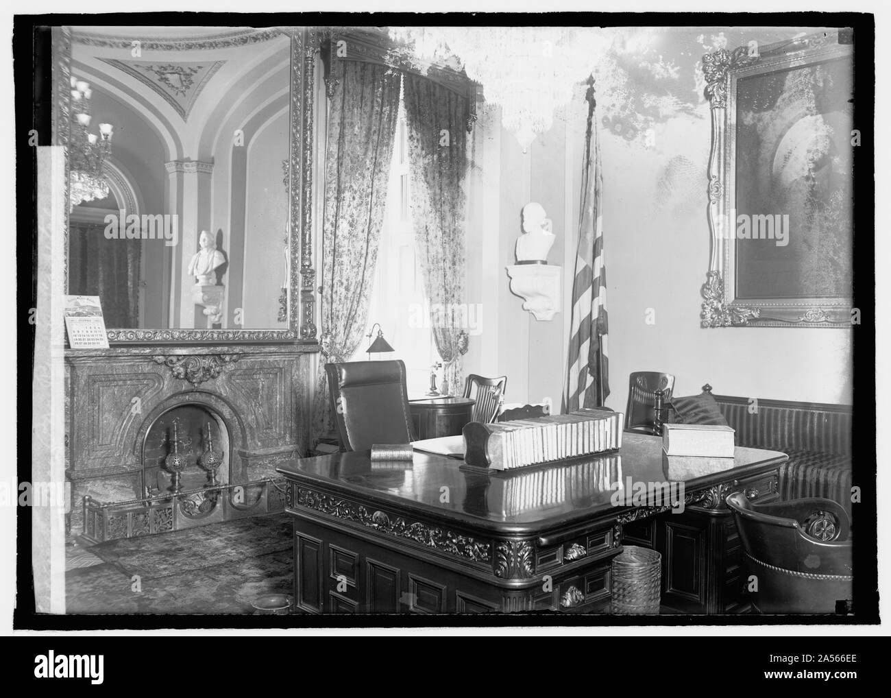 Vice president's office hi-res stock photography and images - Alamy