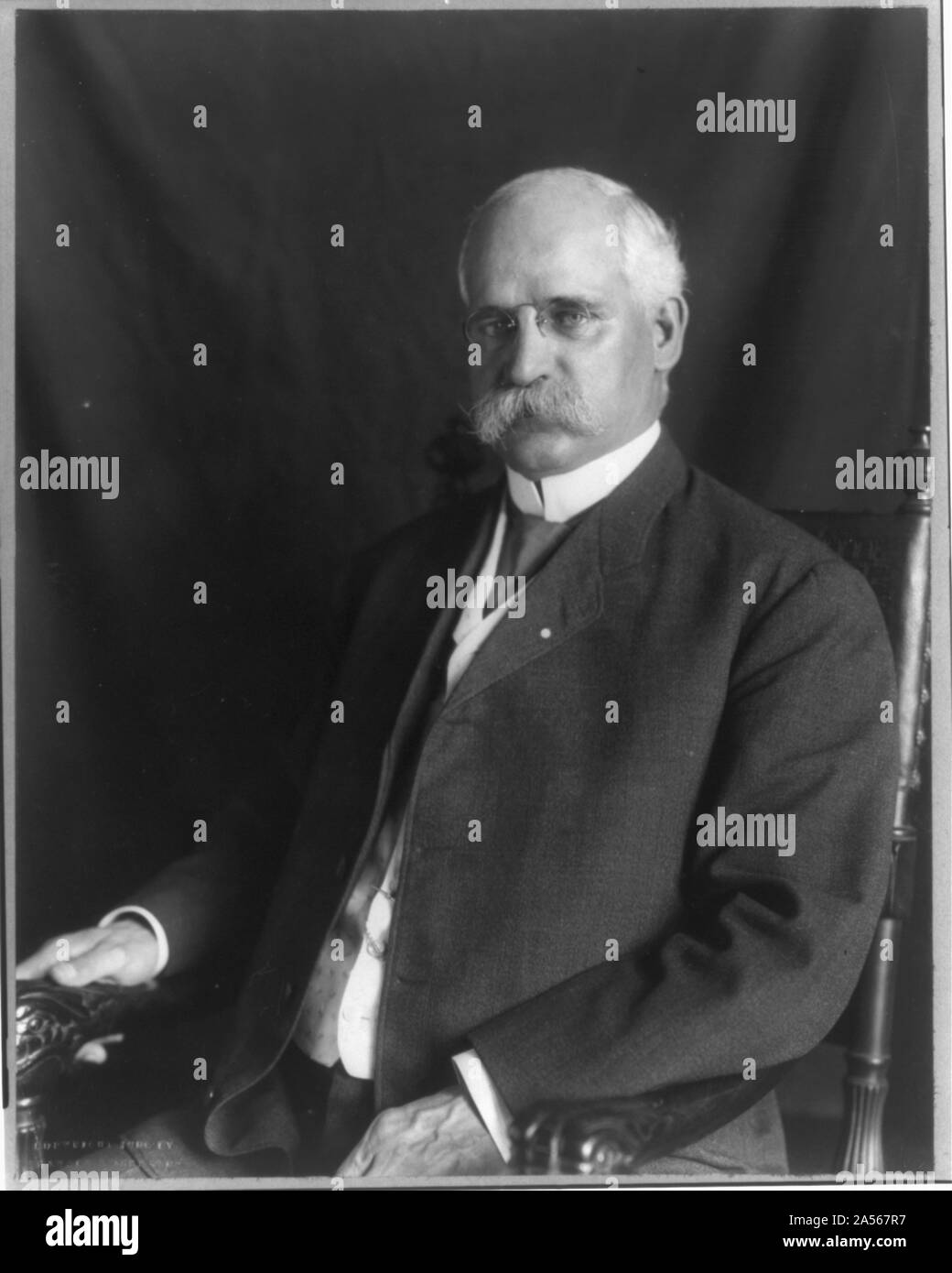 Victor h hi-res stock photography and images - Alamy