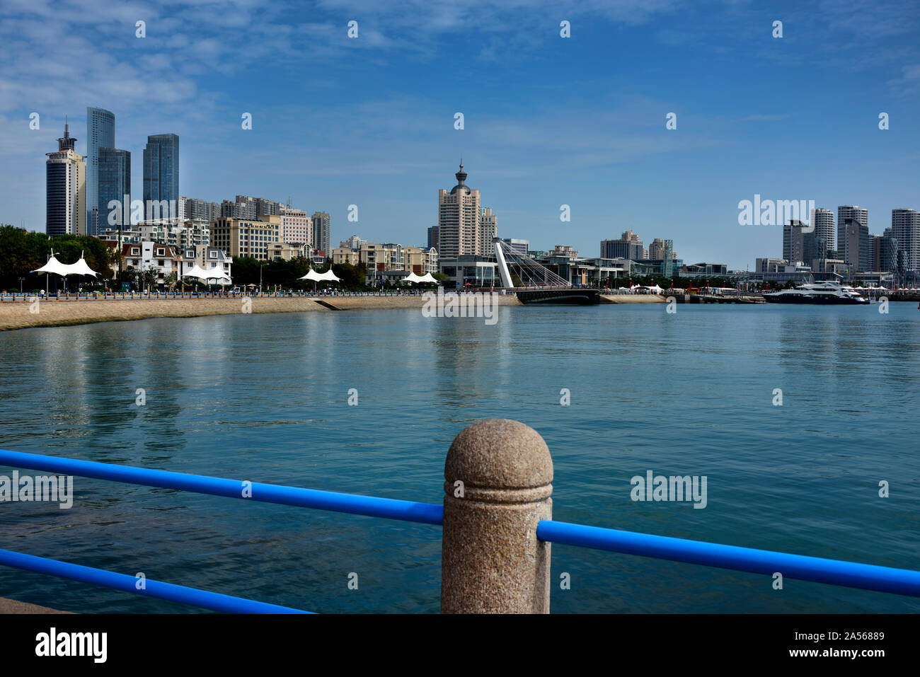 Qingdao beach hi-res stock photography and images - Alamy