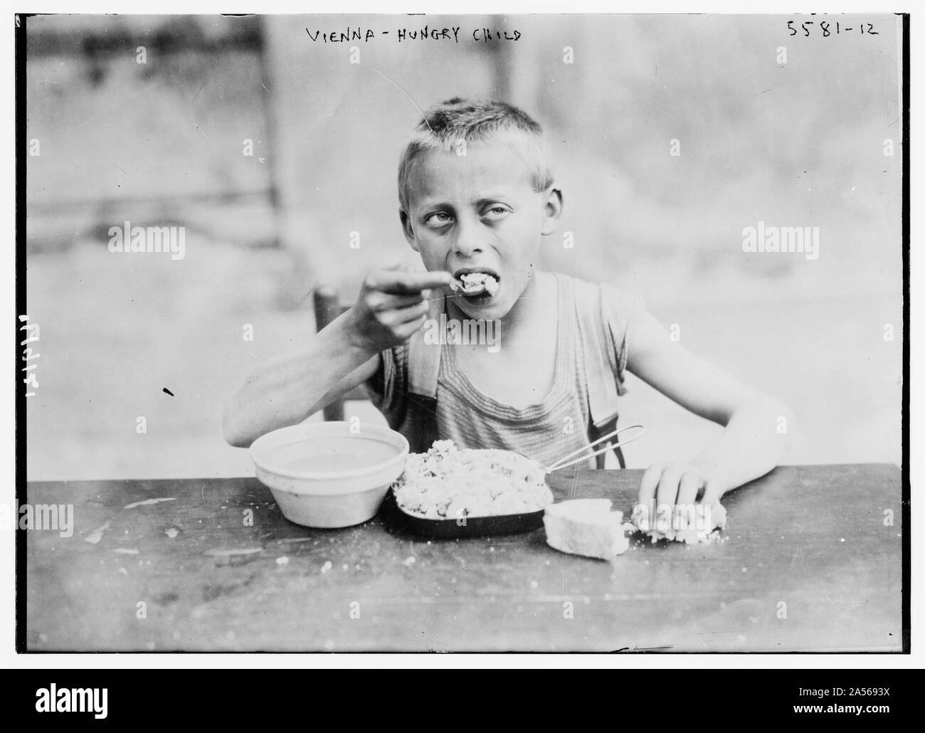 Social issues child Black and White Stock Photos & Images - Alamy