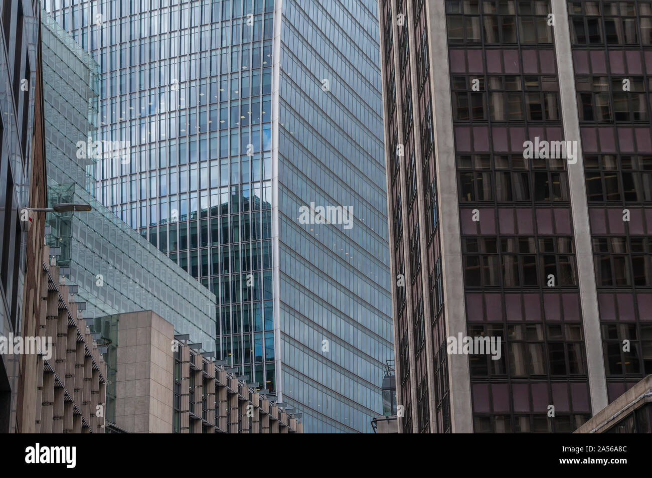 Spectacular Space in Iconic Office Buildings in London. London modern ...