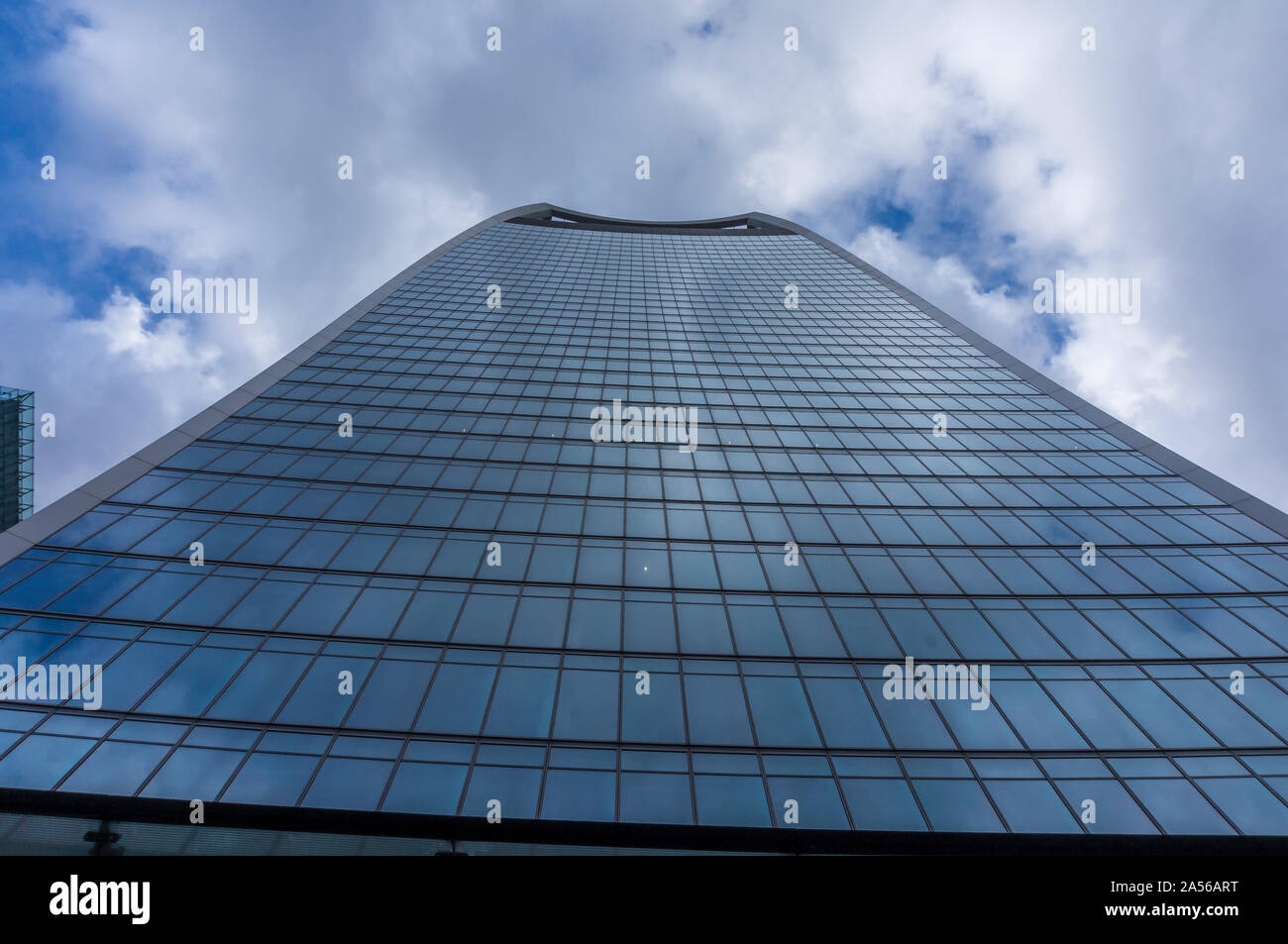 Spectacular Space in Iconic Office Buildings in London. London modern ...