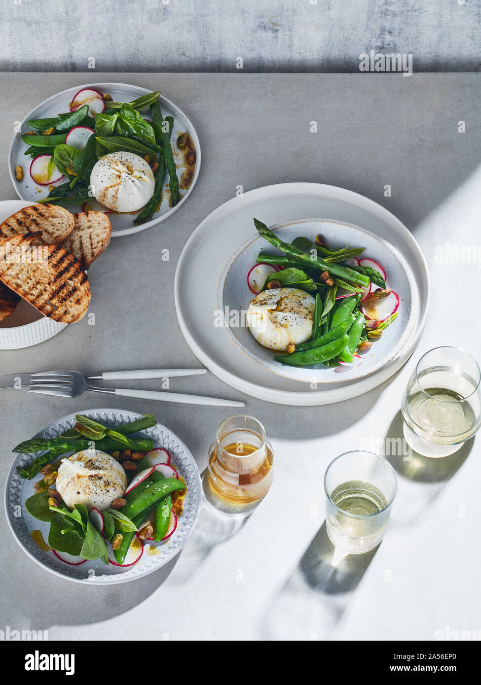 High key still life hi-res stock photography and images - Alamy