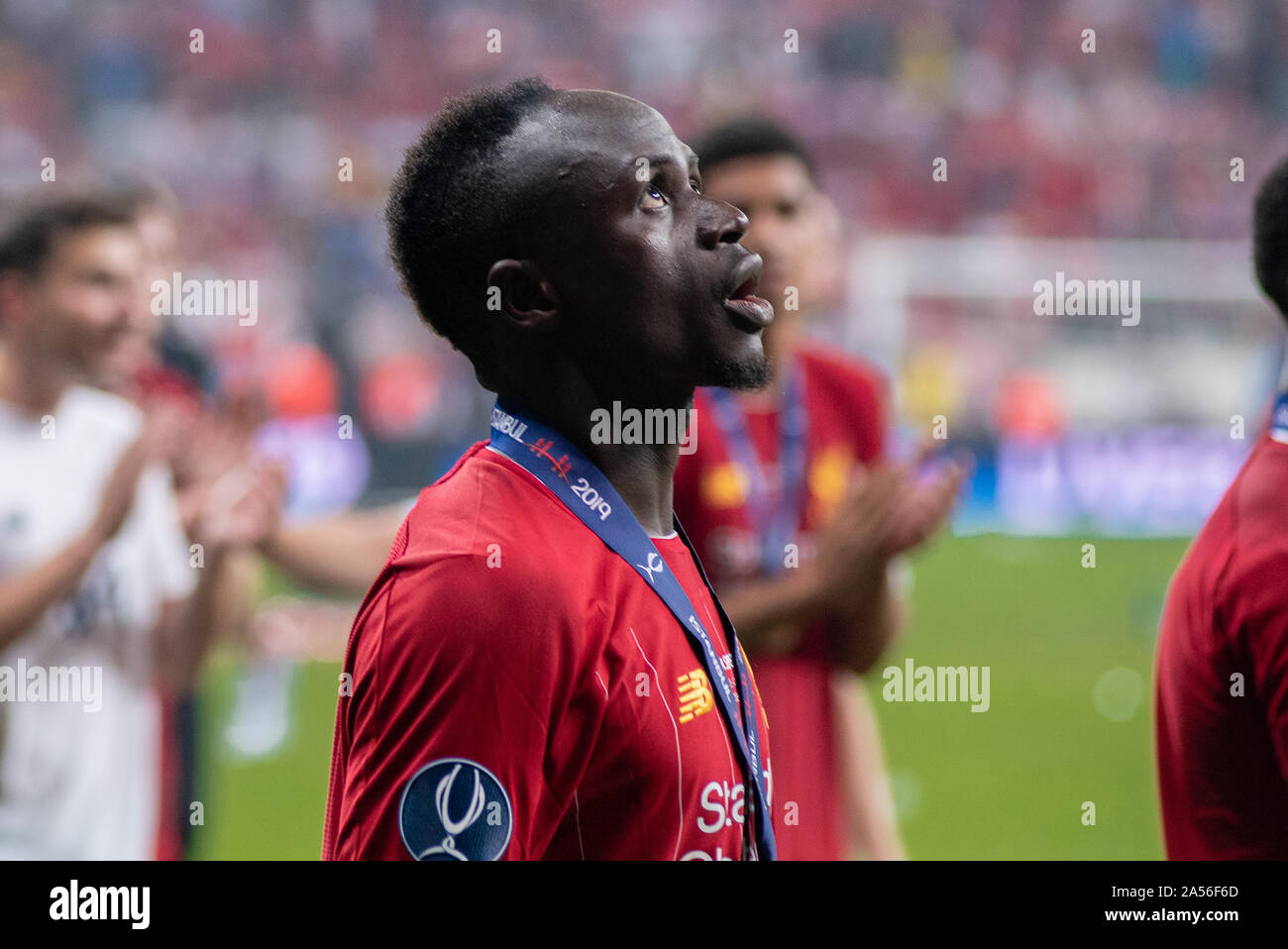 Sadio mane champions league trophy hi-res stock photography and images ...