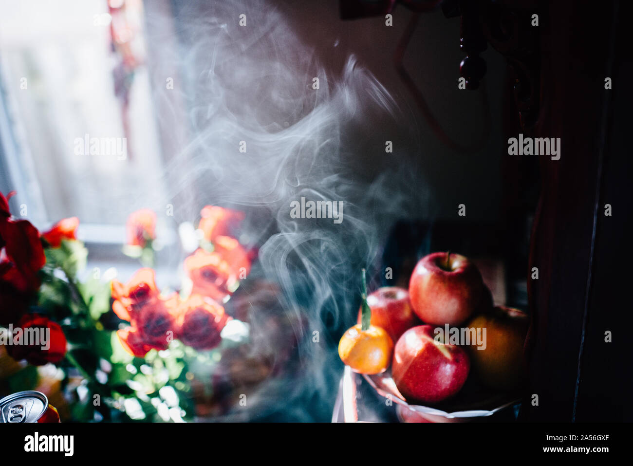 Apple smoke apple fruit hi-res stock photography and images - Alamy
